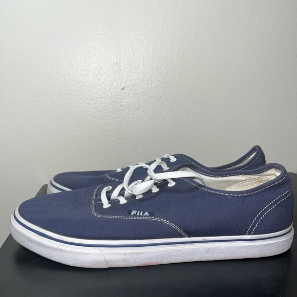 Fila | Shoes | Fila Classic Canvas Tennis Shoes Sneakers Blue Mens 3 ...